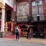 Nashville: The Ryman, Tootsies, Broadway, & Printer's Alley - The Experience: What To Expect