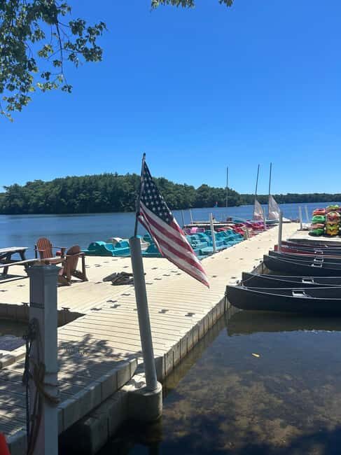 Natick: Lake Cochituate Canoe Rental - The Paddling Experience on Lake Cochituate
