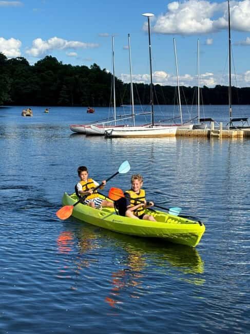 Natick: Lake Cochituate Single or Tandem Kayak Rental - Analyzing the Value and Practical Considerations