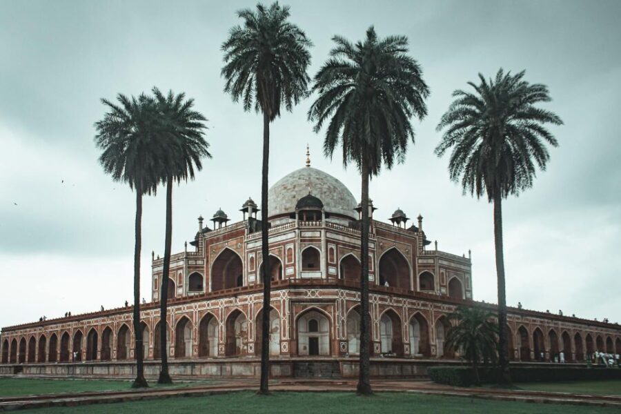 New Delhi Night Life Tour with Street Food - Why This Tour Offers Value