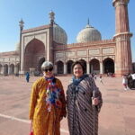 New Delhi Sightseeing and Slum Tour - Transportation and Group Experience