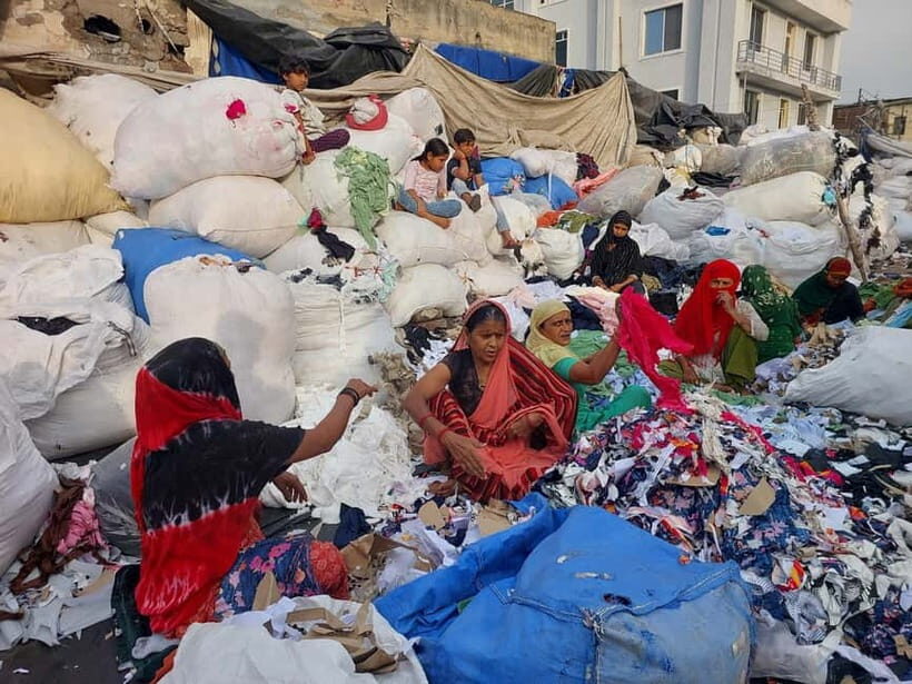 New Delhi:Sanjay Colony Slum Tour with Family Lunch - What Makes This Tour Stand Out?