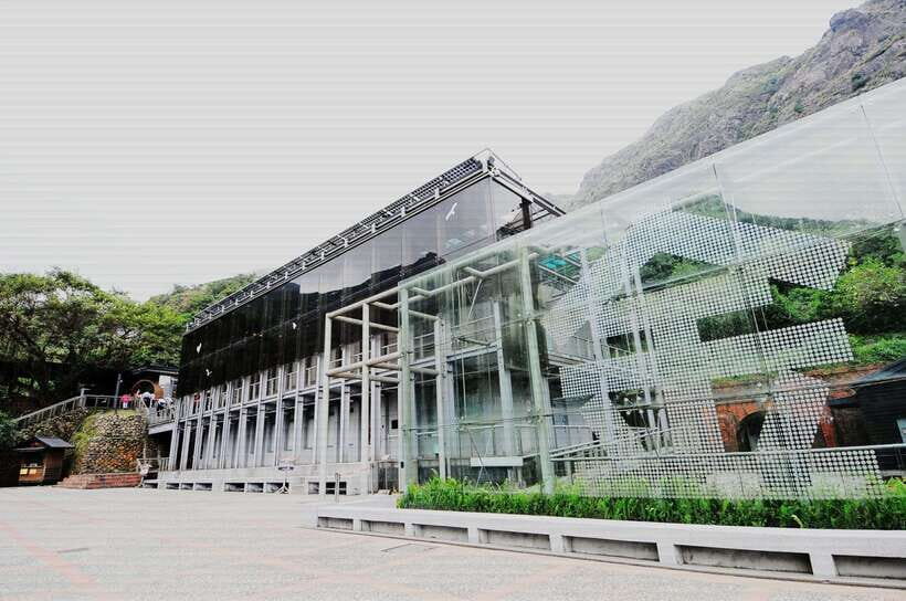 New Taipei City: Golden Museum (Gold Ecological Park) Ticket - Exploring the Grounds and Architecture