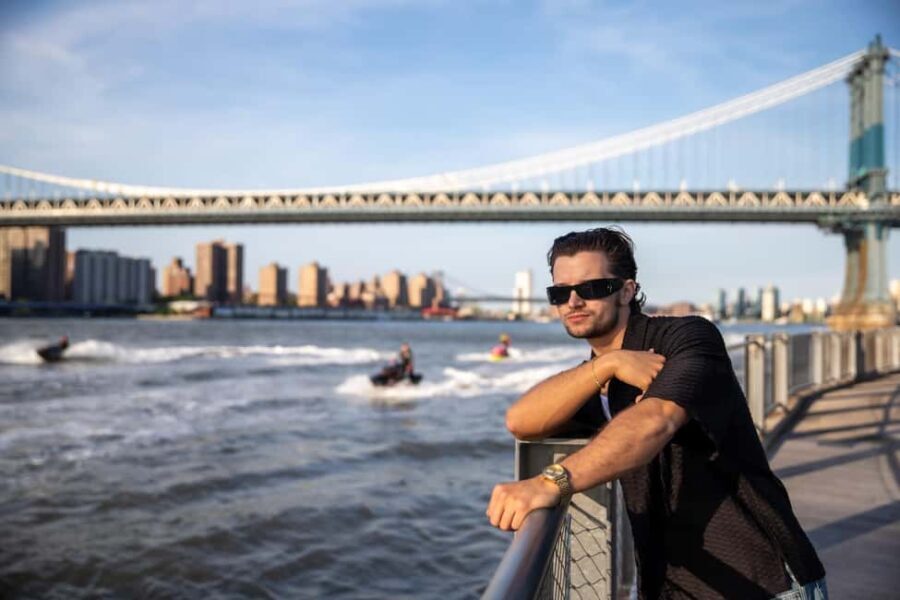 New York: 1-hour Photoshoot in Iconic Locations - Authentic Experiences: What Travelers Say