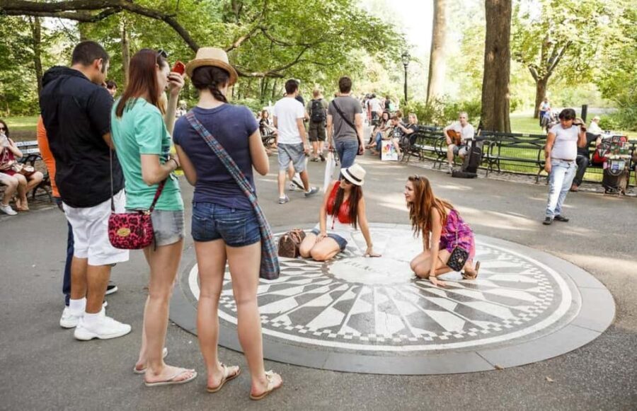 New York City: Central Park Film & TV Rickshaw Tour - Detailed Breakdown of the Tour Experience