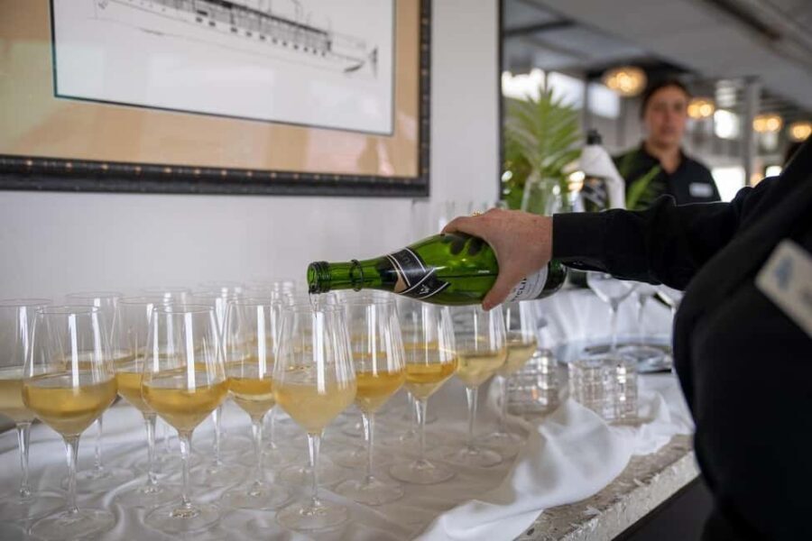 Newport Beach: Champagne and Brunch Buffet City Cruise - Who Is This Experience Best For?