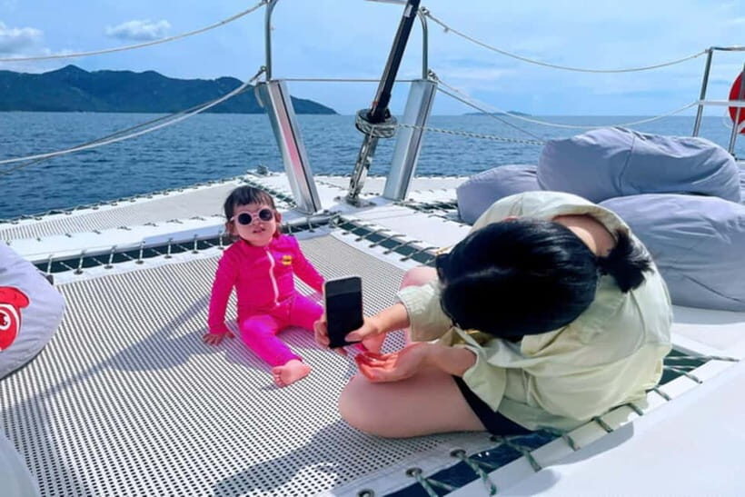 Nha Trang: Sunset Party on the "2" Yacht Tour - Itinerary Breakdown and Onboard Experience