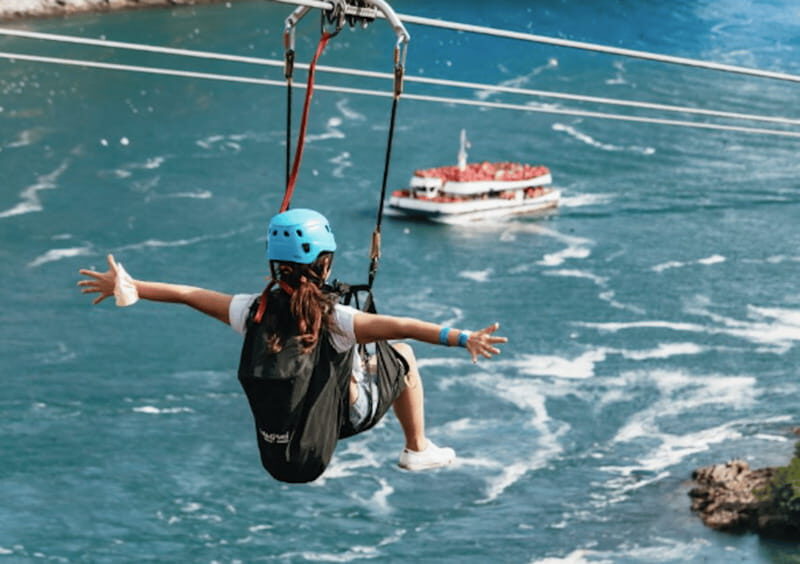 Niagara Falls, Canada: Early Bird Zip Line to The Falls - The Value of the Experience