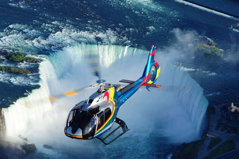 Niagara Falls, Canada: Scenic Helicopter Flight - A Closer Look at the Experience