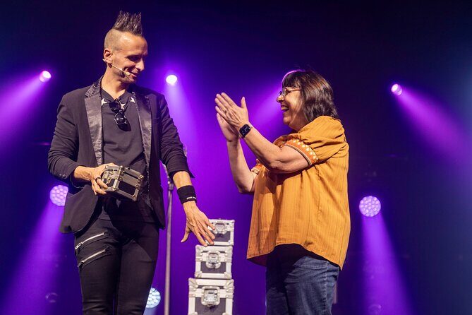 Niagara Falls Magic Theatre - The Magic Show Experience