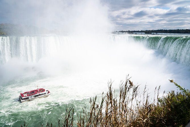 Niagara Falls One Day Sightseeing Tour from Toronto - How Does It All Come Together?