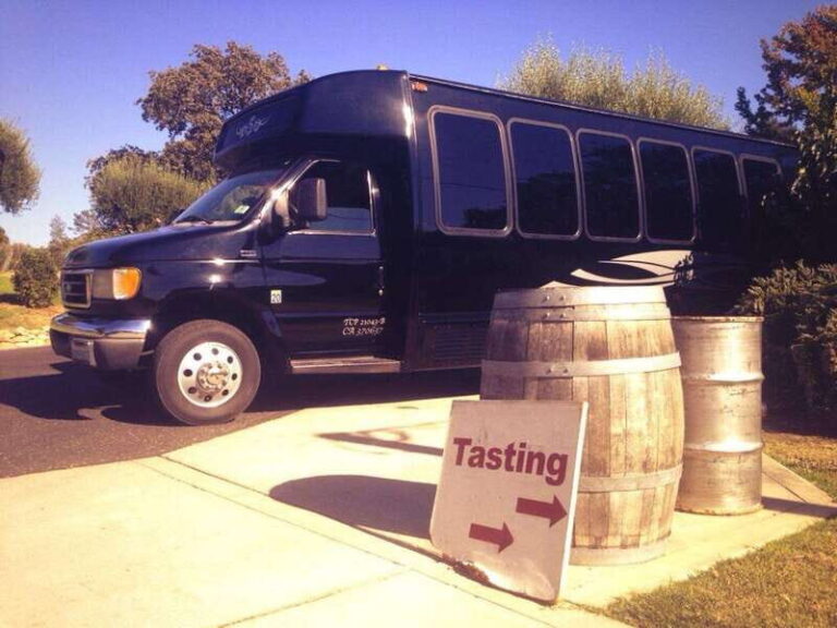 Niagara Falls: Public Niagara Wine Tour with Transportation - Why This Tour Offers Solid Value