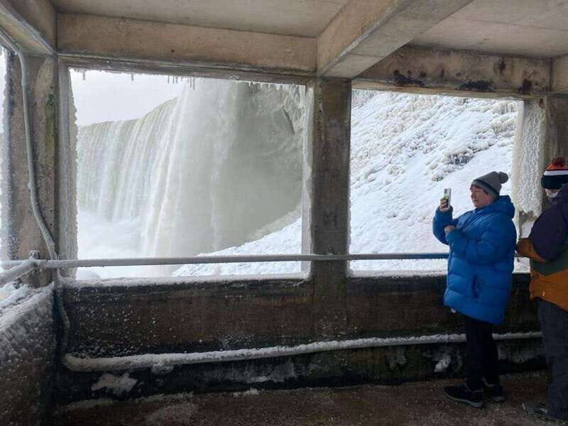 Niagara Falls: Winter Wonder Tour - Authentic Experiences and Expert Guidance