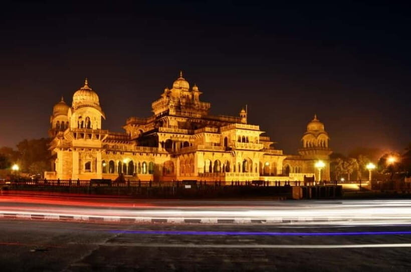 Night Tour Of Jaipur: 3 HRS - Transportation and guides: Comfort meets authenticity