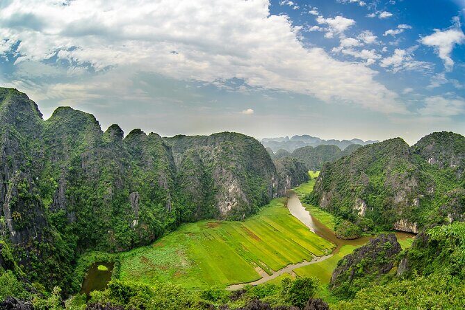 Ninh Binh: Bai Dinh - Trang An - Hang Mua 1 day trip - Who Will Enjoy This Tour?