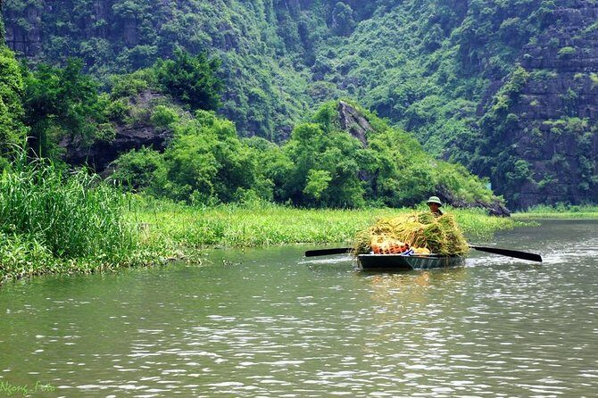 Ninh Binh Deluxe Day Tour : Hoa Lu Trang An Boating Mua Cave - What Makes This Tour Worthwhile