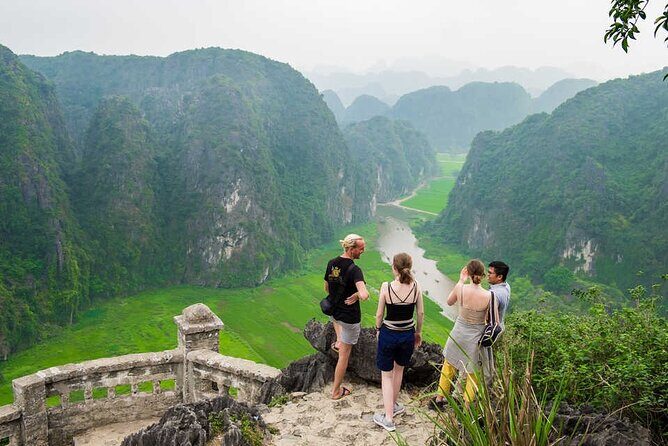 Ninh Binh Small Group 1 Day Tour: Hoa Lu, Tam Coc, and Mua Cave - Who Should Consider This Tour?