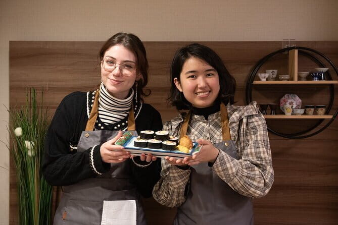 Nishiki Market, Private Sushi class & Sake Tasting in Townhouse - Hands-On Sushi Workshop: Crafting Kyoto’s Iconic Dish