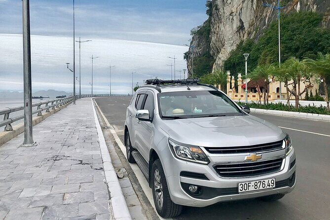 Noi Bai Airport transfer to Hanoi Center and more - Vehicles and Capacity