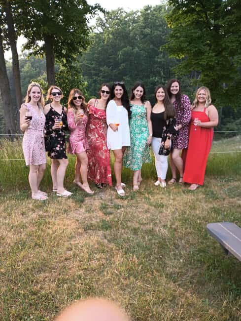 NON BUS Hawthorne Vineyards Traverse Old Mission Wine Tour - Itinerary Breakdown and Wineries