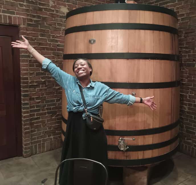 NON BUS VIP Red Wine Lovers Old Mission Traverse Wine Tour - Who Should Consider This Tour?