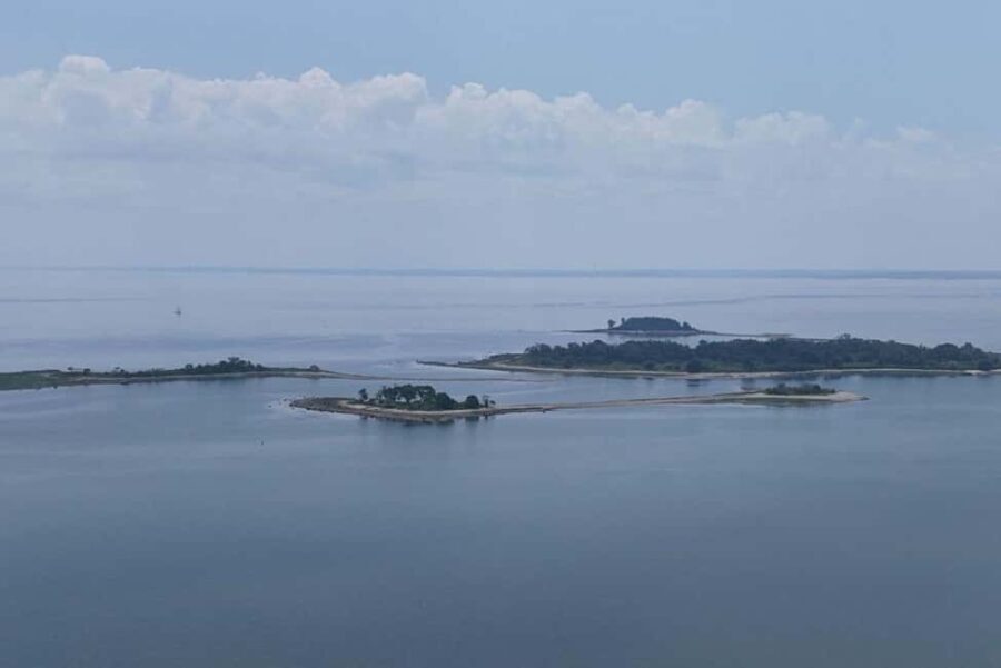 Norwalk: Paddleboard Rental at Calf Pasture Beach - The Setting: Calf Pasture Beach and Norwalk’s Coastline