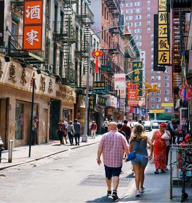 NYC: Chinatown & Little Italy Food Walking Tour - Food Stops: A Tasting Journey