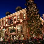 NYC: Dyker Heights and NYC Holiday Lights Luxury Bus Tour - What Makes This Tour Stand Out?