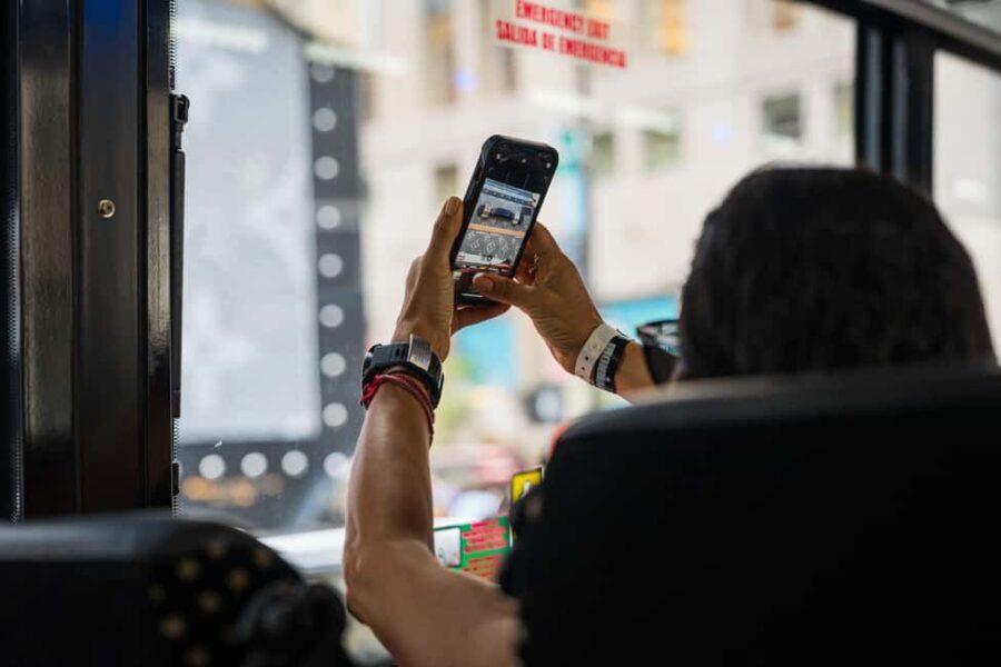 NYC: Half-Day Luxury Bus Tour with One World Access - Why This Tour Works Well for Certain Travelers