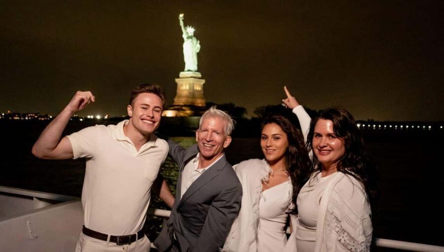 NYC: Manhattan Skyline Dining Cruise - Practical Details: What You Need to Know