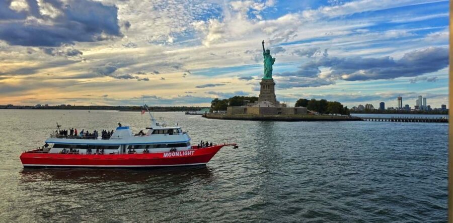 NYC Sunset, Music & Statue of Liberty Sightseeing Cruise - A Closer Look at the Experience