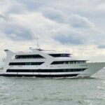 NYC: Timeless Yacht New Year's Eve Celebration - What’s Included & What You Should Expect