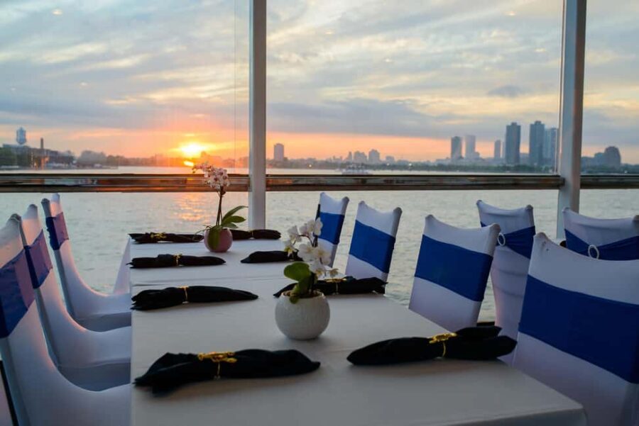 NYC: Valentine's Day Romantic Dinner Cruise - The Value of the Experience