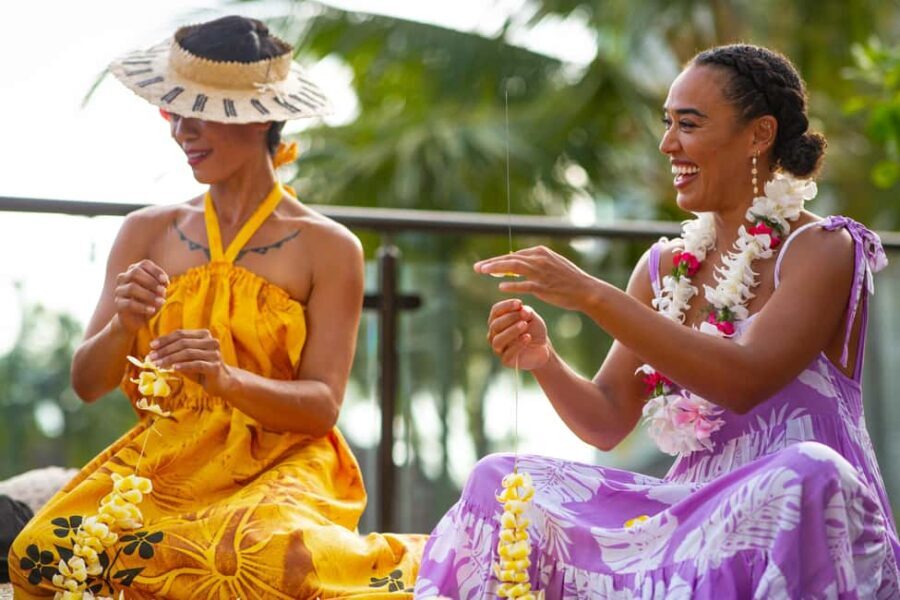 Oahu: N Lei Aloha Lau & Dinner or Cocktail Show Option - Is it Worth the Price?