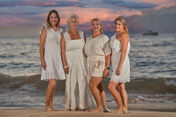 Oahu Professional Photographer Couples and Families - What to Expect from Your Oahu Photo Session