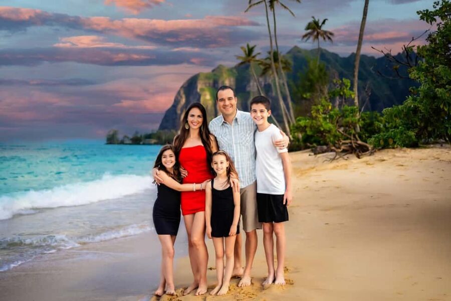 Oahu: Professional Photographer Couples and Families - Why This Experience Offers Good Value