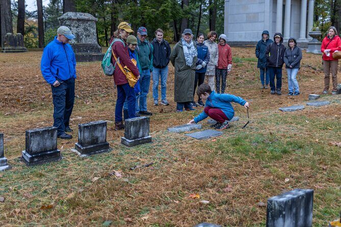 Oak Grove Cemetery Walking Tour - Who Should Consider This Tour?
