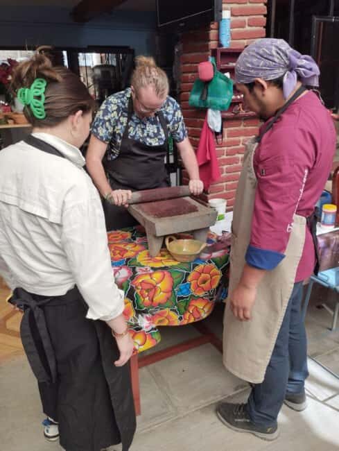 Oaxaca: Chocolate Workshop with Tasting - The Experience from the Participants’ Perspective