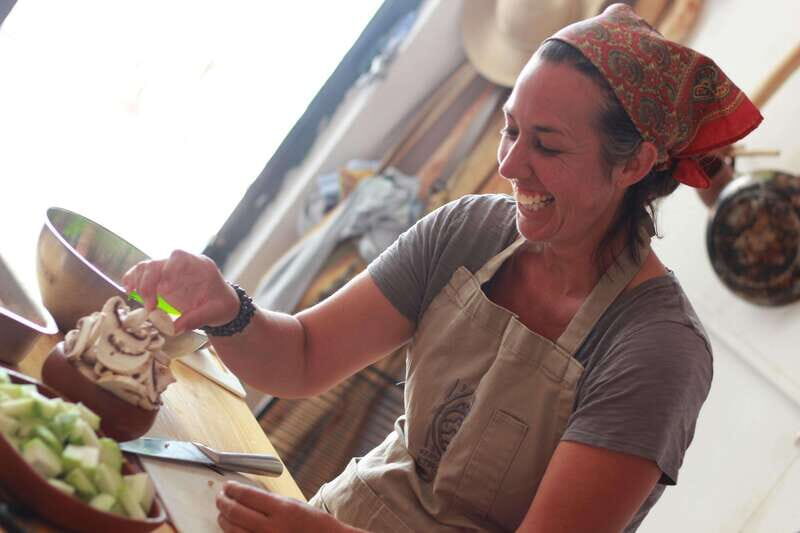 Oaxaca: Oaxacan Mole Workshop with a Traditional Cook - The Practicalities: How It All Comes Together