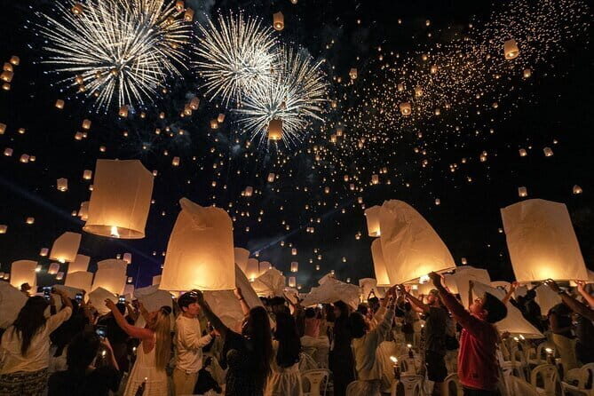 [Official] 2025 Chiangmai Authentic Sky Lanterns Festival Tickets - Who Will Appreciate This Tour?