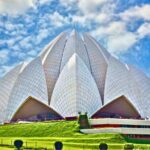 Old And New Delhi Private Luxury Day Tour By Car - Who Is This Tour Best Suited For?