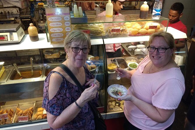 Old Delhi Street Food Tour With Spice Market On Tuk Tuk - What It’s Like to Participate