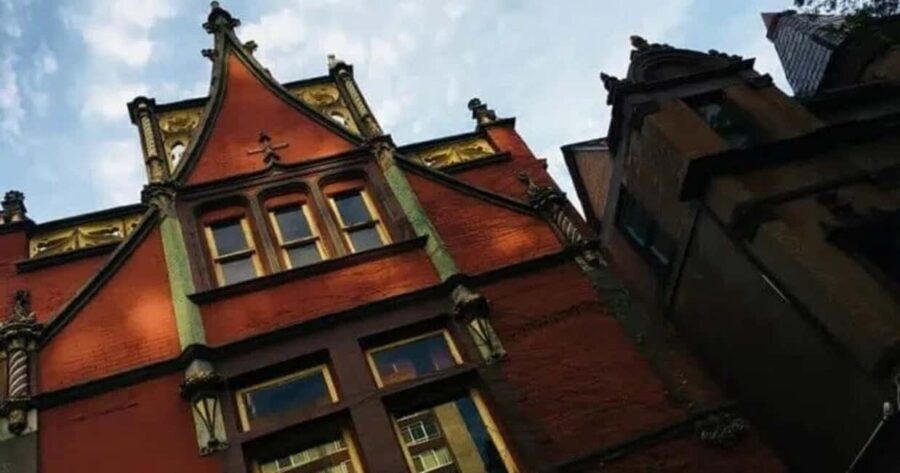 Old Louisville: Paranormal Buff Supernatural Tour with Beer - The Itinerary: A Balance of Indoor and Outdoor Adventures
