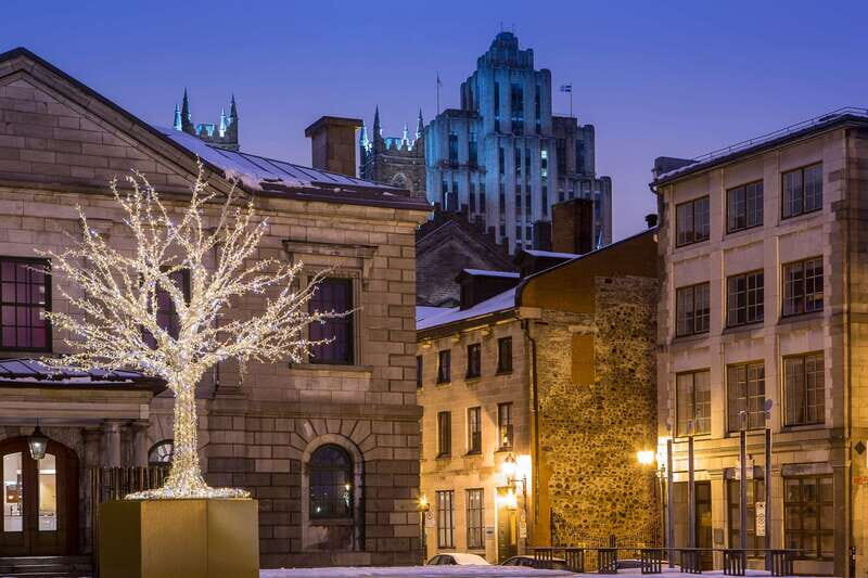 Old Montréal Small-Group Christmas Tour - Exploring Old Montréal During the Holidays