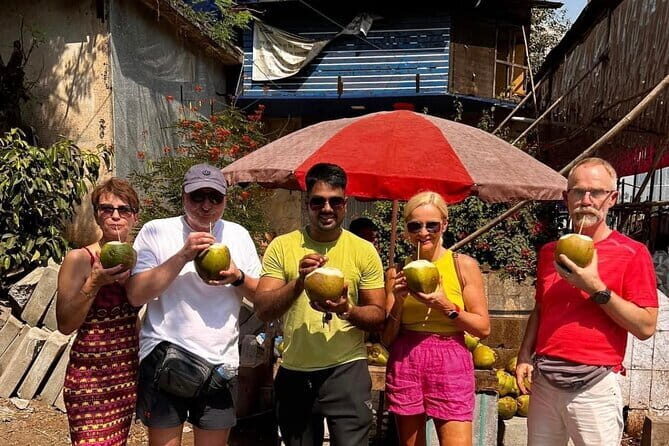 Old Mumbai Sightseeing Tour with a Local Guide - What the Reviews Say