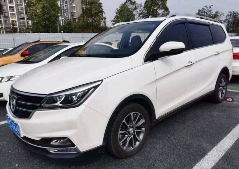 One-day private transfer service to Leshan from Chengdu - Why a Private Transfer?