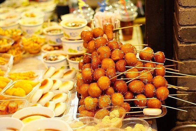 One Day Trip to Chengdu Panda Base & Hanglongxi Ancient Town - What’s Missing?