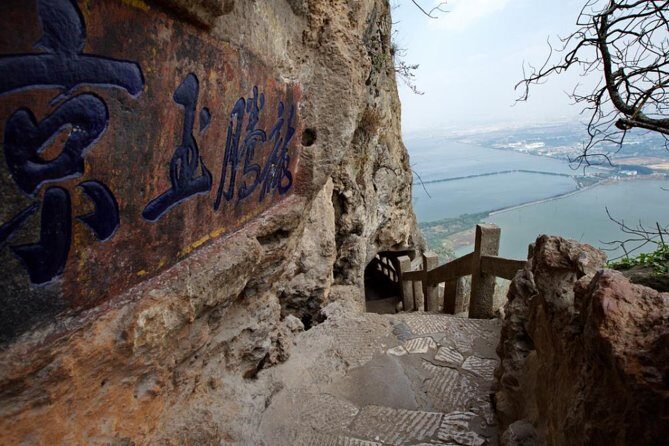 One day West Hills Yuantong Temple and Green Lake Tour - What Reviewers Say