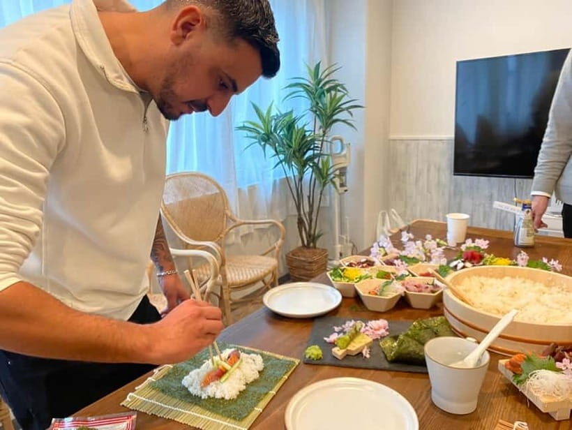 Osaka : Cooking Class hand rolled sushi course in Nanba - An In-Depth Look at the Osaka Sushi Class