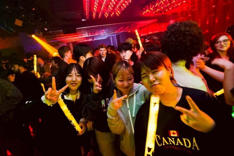 Osaka Dotonbori:GIRAFFE Nightclub Ticket & VIP (For Foreign) - The Nightly Experience: What Does It Feel Like?